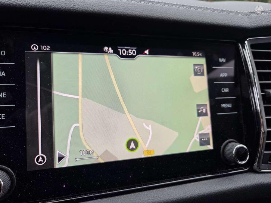 Серый Шкода Kodiaq 2023 в Вильнюс, объемом двигателя 1.97 л и пробегом 141 тыс. км за 21400 €, фото 25 на AUTOMOTO.COM.LV