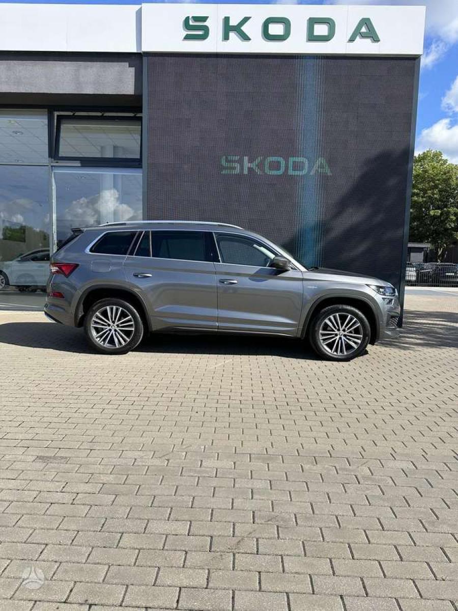 Серый Шкода Kodiaq 2023 в Клайпеда, объемом двигателя 1.97 л и пробегом 153 тыс. км за 29800 €, фото 1 на AUTOMOTO.COM.LV
