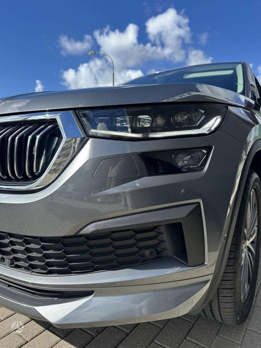 Серый Шкода Kodiaq 2023 в Клайпеда, объемом двигателя 1.97 л и пробегом 153 тыс. км за 29800 €, фото 18 на AUTOMOTO.COM.LV