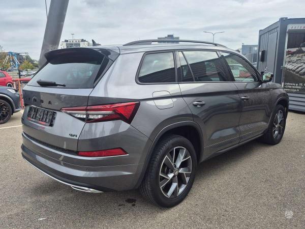 Pelēks Skoda Kodiaq 2023 Viļņa, ar dzinēja tilpumu 1.97 L un nobraukumu 156 tūkst. km par 27500 €, foto 4 vietnē AUTOMOTO.COM.LV