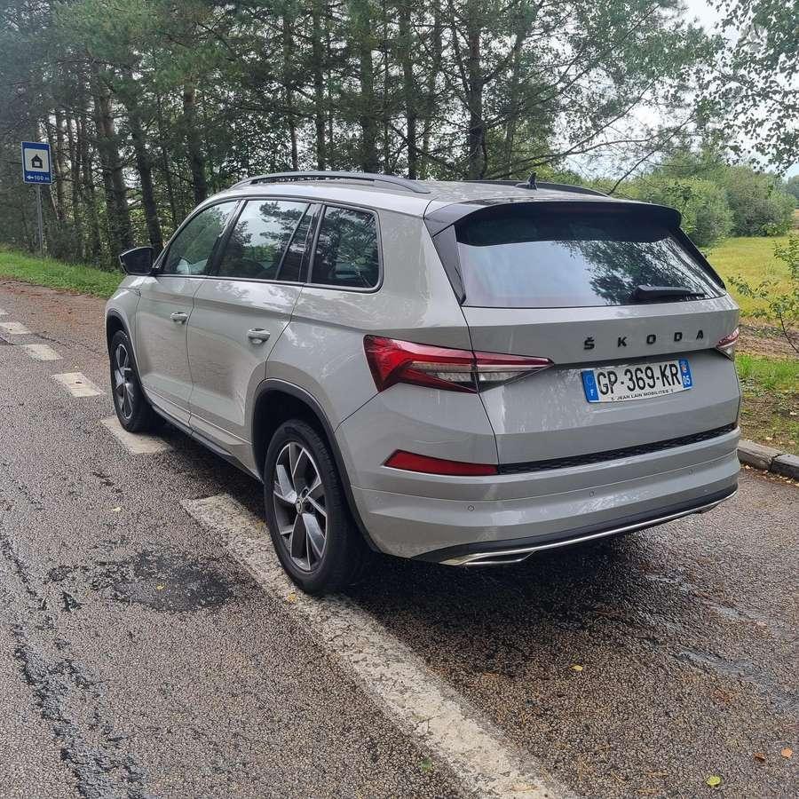 Серый Шкода Kodiaq 2023 в Таураге, объемом двигателя 1.97 л и пробегом 220 тыс. км за 23600 €, фото 5 на AUTOMOTO.COM.LV
