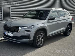 Серый Шкода Kodiaq 2023 в Рига, объемом двигателя 2.00 л и пробегом 121 тыс. км за 26300 €, фото  на AUTOMOTO.COM.LV