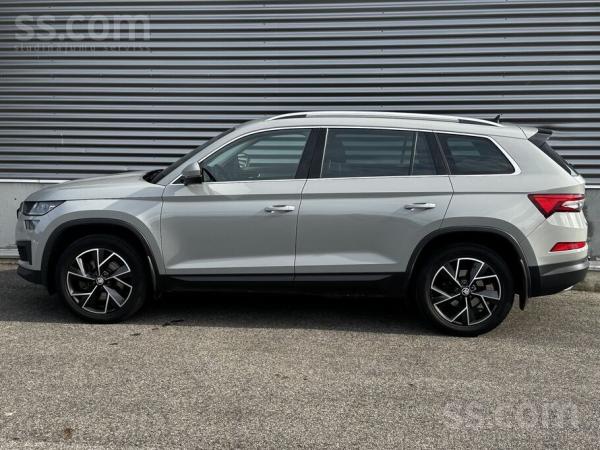 Pelēks Skoda Kodiaq 2023 Rīga, ar dzinēja tilpumu 2.00 L un nobraukumu 121 tūkst. km par 26300 €, foto 3 vietnē AUTOMOTO.COM.LV