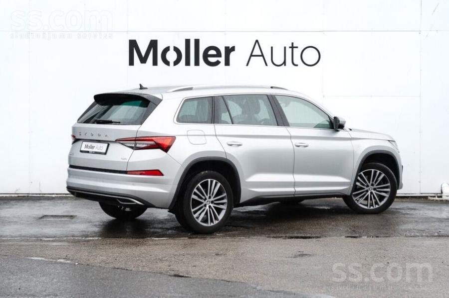 Grey Skoda Kodiaq 2023 in Riga, with an engine capacity of 2.00 L and mileage of 134 thousand km for 30500 €, photo 5 on AUTOMOTO.COM.LV