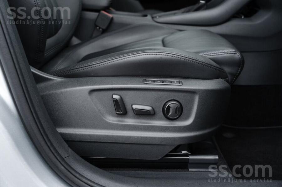 Grey Skoda Kodiaq 2023 in Riga, with an engine capacity of 2.00 L and mileage of 134 thousand km for 30500 €, photo 7 on AUTOMOTO.COM.LV