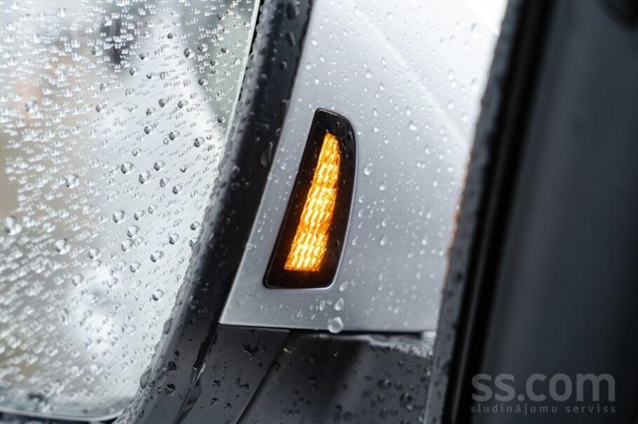 Grey Skoda Kodiaq 2023 in Riga, with an engine capacity of 2.00 L and mileage of 134 thousand km for 30500 €, photo 16 on AUTOMOTO.COM.LV
