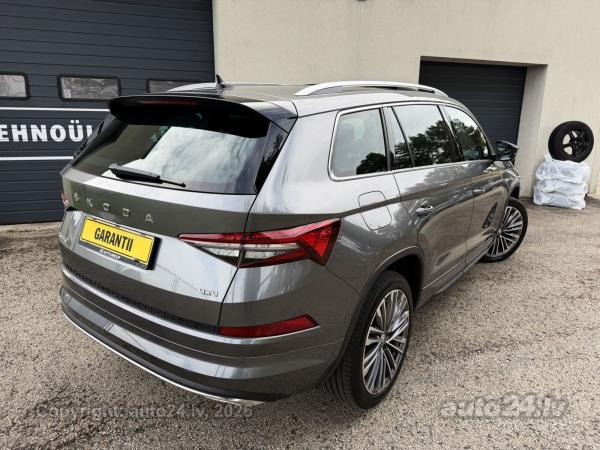 Серый Шкода Kodiaq 2023 в Пярну, объемом двигателя 2.00 л и пробегом 81 тыс. км за 35990 €, фото 5 на AUTOMOTO.COM.LV