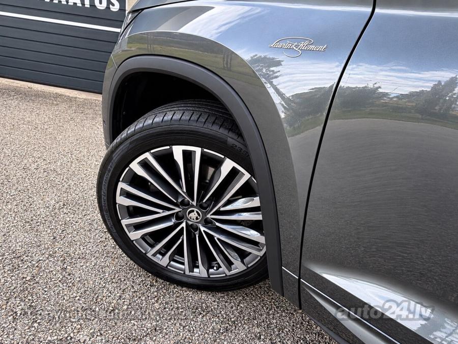 Серый Шкода Kodiaq 2023 в Пярну, объемом двигателя 2.00 л и пробегом 81 тыс. км за 35990 €, фото 28 на AUTOMOTO.COM.LV