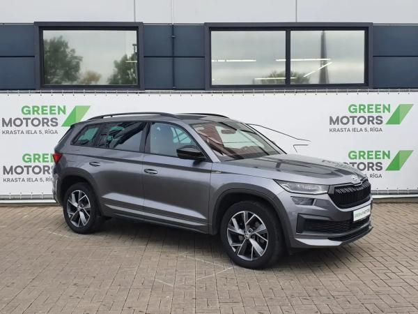 Grey Skoda Kodiaq 2023 in Tukums, with an engine capacity of 2.00 L and mileage of 58 thousand km for 32900 €, photo 4 on AUTOMOTO.COM.LV
