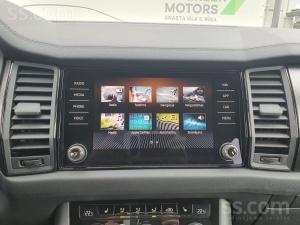 Pelēks Skoda Kodiaq 2023 Rīga, ar dzinēja tilpumu 2.00 L un nobraukumu 58 tūkst. km par 32900 €, foto 23 vietnē AUTOMOTO.COM.LV