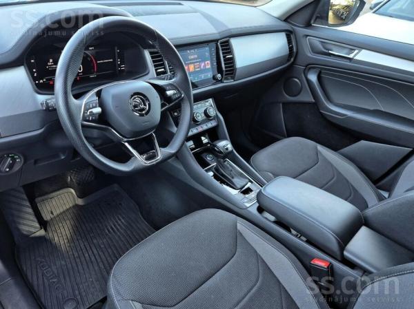 Pelēks Skoda Kodiaq 2023 Rīga, ar dzinēja tilpumu 1.50 L un nobraukumu 77 tūkst. km par 25990 €, foto 8 vietnē AUTOMOTO.COM.LV