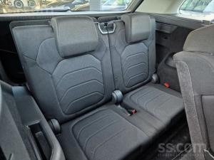 Pelēks Skoda Kodiaq 2023 Rīga, ar dzinēja tilpumu 1.50 L un nobraukumu 77 tūkst. km par 25990 €, foto 26 vietnē AUTOMOTO.COM.LV