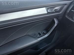 Серый Шкода Kodiaq 2023 в Рига, объемом двигателя 1.50 л и пробегом 77 тыс. км за 25990 €, фото 15 на AUTOMOTO.COM.LV