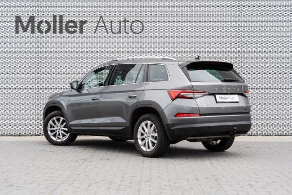 Grey Skoda Kodiaq 2023 in Marupe, with an engine capacity of 2.00 L and mileage of 130 thousand km for 30150 €, photo 4 on AUTOMOTO.COM.LV