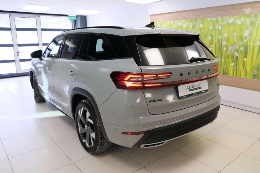 Pelēks Skoda Kodiaq 2024 Viļņa, ar dzinēja tilpumu 1.50 L un nobraukumu 25 tūkst. km par 42900 €, foto 4 vietnē AUTOMOTO.COM.LV