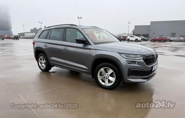 Серый Шкода Kodiaq 2024 в Таллин, объемом двигателя 2.00 л и пробегом 29 тыс. км за 41000 €, фото 4 на AUTOMOTO.COM.LV