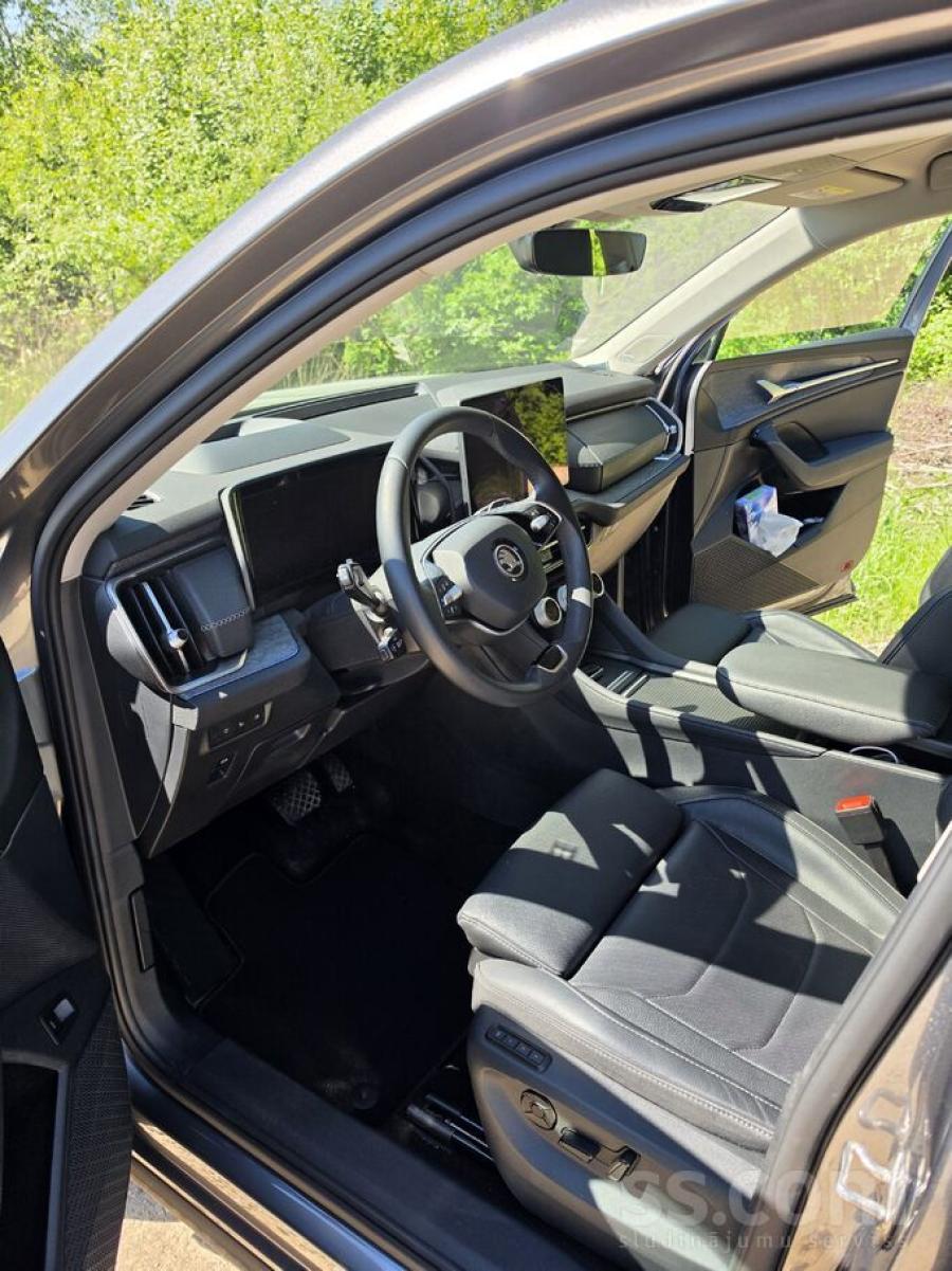 Серый Шкода Kodiaq 2024 в Рига, объемом двигателя 2.00 л и пробегом 36 тыс. км за 40500 €, фото 16 на AUTOMOTO.COM.LV