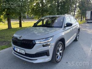 Серый Шкода Kodiaq 2024 в Рига, объемом двигателя 2.00 л и пробегом 23 тыс. км за 34900 €, фото 3 на AUTOMOTO.COM.LV