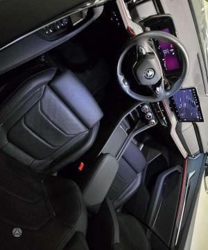 Grey Skoda Kodiaq 2024 in Siauliai, with an engine capacity of 1.50 L and mileage of 34 thousand km for 38800 €, photo 36 on AUTOMOTO.COM.LV