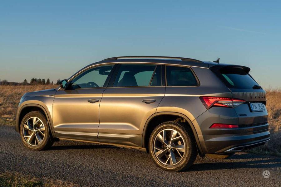 Серый Шкода Kodiaq 2024 в Таллин, объемом двигателя 1.98 л и пробегом 46 тыс. км за 36500 €, фото 6 на AUTOMOTO.COM.LV