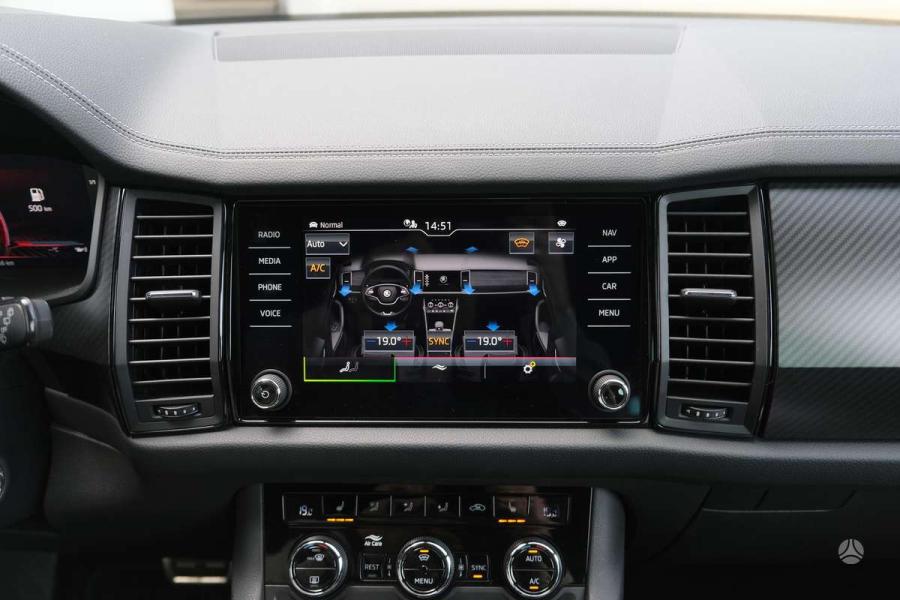 Grey Skoda Kodiaq 2024 in Vilnius, with an engine capacity of 1.98 L and mileage of 53 thousand km for 39400 €, photo 15 on AUTOMOTO.COM.LV