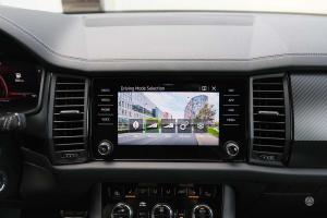 Grey Skoda Kodiaq 2024 in Vilnius, with an engine capacity of 1.98 L and mileage of 53 thousand km for 39400 €, photo 17 on AUTOMOTO.COM.LV