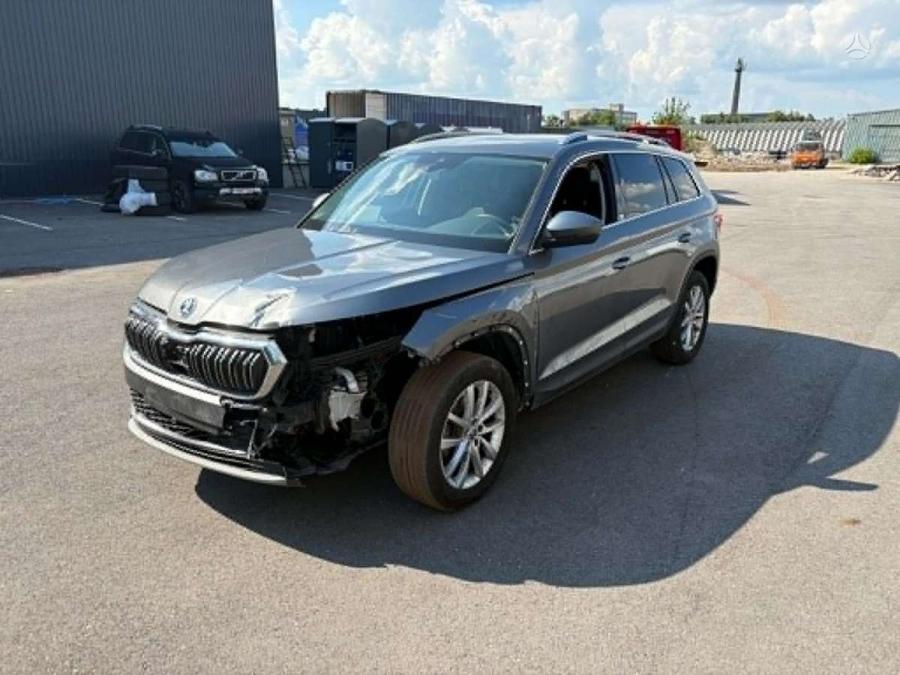 Серый Шкода Kodiaq 2024 в Каунас, объемом двигателя 2.00 л и пробегом 45 тыс. км за 19900 €, фото 4 на AUTOMOTO.COM.LV
