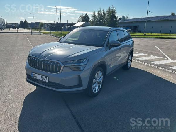 Grey Skoda Kodiaq 2024 in Riga, with an engine capacity of 1.50 L and mileage of 23 thousand km for 37100 €, photo 2 on AUTOMOTO.COM.LV