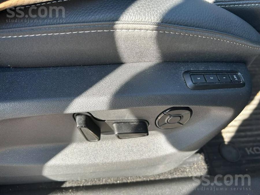 Grey Skoda Kodiaq 2024 in Riga, with an engine capacity of 1.50 L and mileage of 23 thousand km for 37100 €, photo 26 on AUTOMOTO.COM.LV