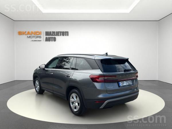 Серый Шкода Kodiaq 2024 в Рига, объемом двигателя 1.50 л и пробегом 47 тыс. км за 33490 €, фото 4 на AUTOMOTO.COM.LV