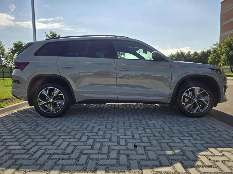 Pelēks Skoda Kodiaq 2024 Klaipėda, ar dzinēja tilpumu 1.97 L un nobraukumu 40 tūkst. km par 35000 €, foto 6 vietnē AUTOMOTO.COM.LV