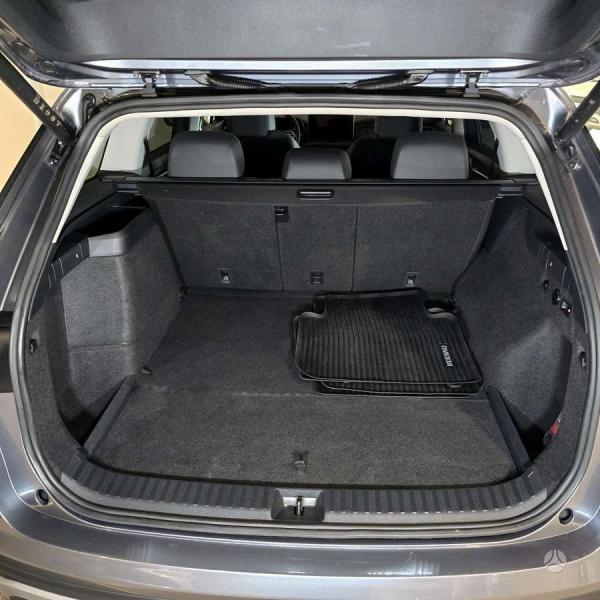 Pelēks Skoda Kodiaq 2024 Šauļi, ar dzinēja tilpumu 1.50 L un nobraukumu 35 tūkst. km par 36900 €, foto 10 vietnē AUTOMOTO.COM.LV