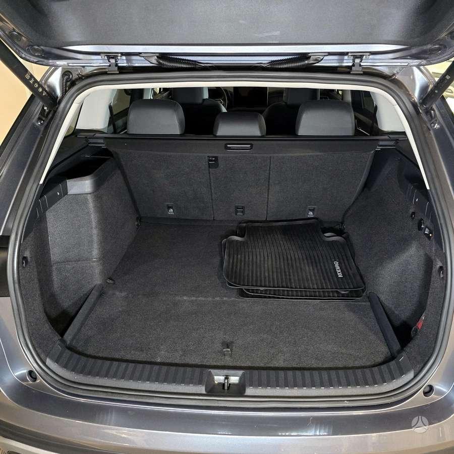 Pelēks Skoda Kodiaq 2024 Šauļi, ar dzinēja tilpumu 1.50 L un nobraukumu 35 tūkst. km par 36900 €, foto 11 vietnē AUTOMOTO.COM.LV
