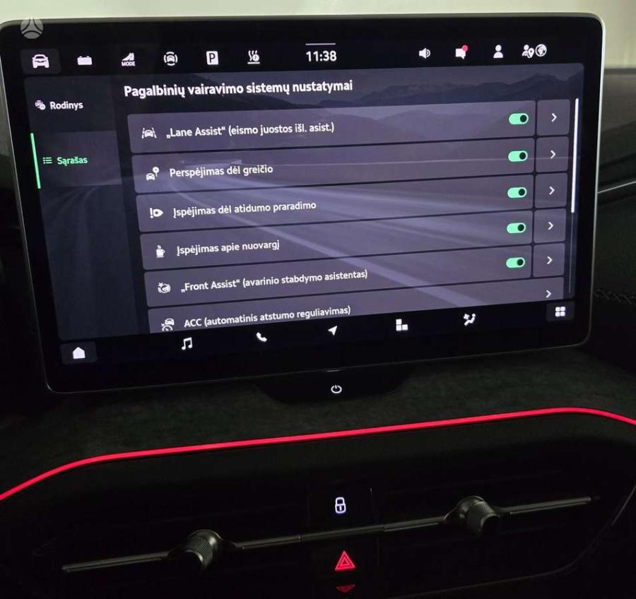 Pelēks Skoda Kodiaq 2024 Šauļi, ar dzinēja tilpumu 1.50 L un nobraukumu 35 tūkst. km par 36900 €, foto 19 vietnē AUTOMOTO.COM.LV