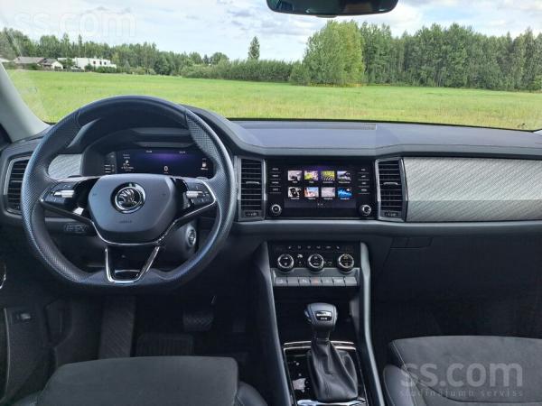 Серый Шкода Kodiaq 2024 в Рига, объемом двигателя 2.00 л и пробегом 61 тыс. км за 38500 €, фото 6 на AUTOMOTO.COM.LV