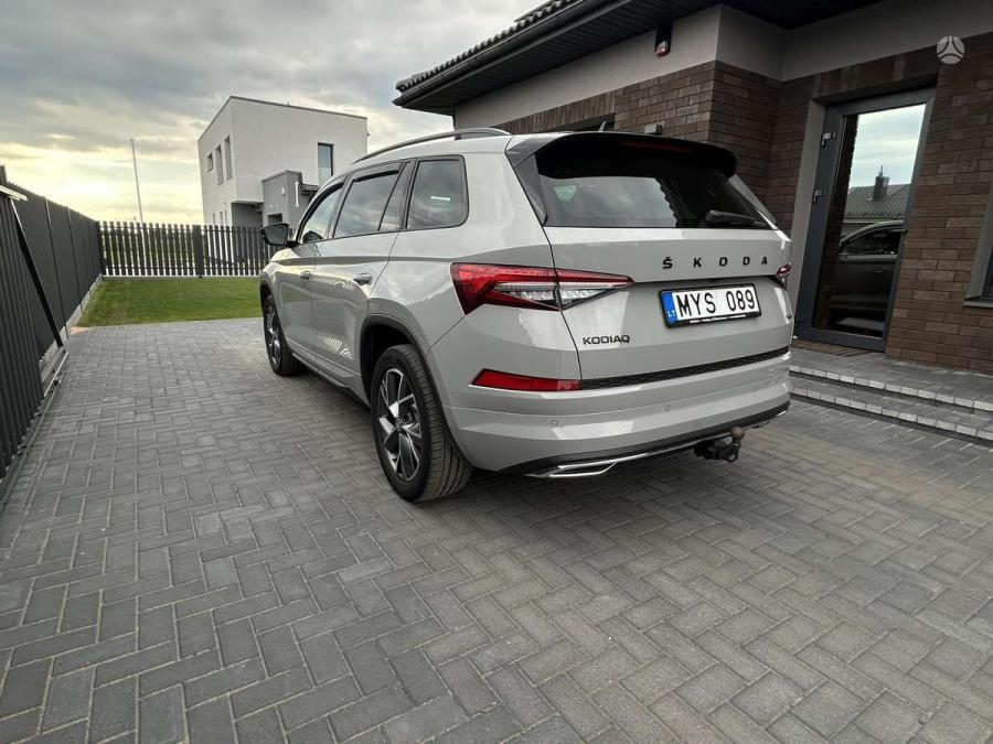 Grey Skoda Kodiaq 2024 in Panevezys, with an engine capacity of 1.97 L and mileage of 75 thousand km for 35900 €, photo 7 on AUTOMOTO.COM.LV