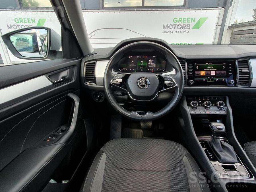 Pelēks Skoda Kodiaq 2024 Rīga, ar dzinēja tilpumu 1.50 L un nobraukumu 54 tūkst. km par 26900 €, foto 13 vietnē AUTOMOTO.COM.LV