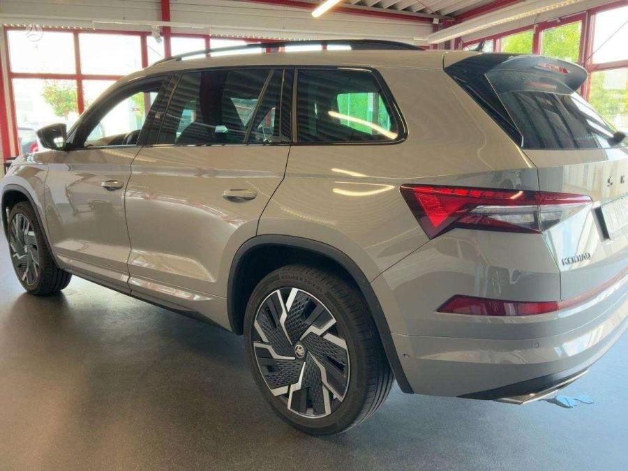 Pelēks Skoda Kodiaq 2024 Viļņa, ar dzinēja tilpumu 1.98 L un nobraukumu 152 tūkst. km par 33900 €, foto 6 vietnē AUTOMOTO.COM.LV
