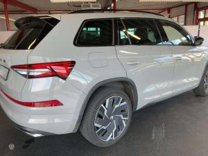 Pelēks Skoda Kodiaq 2024 Viļņa, ar dzinēja tilpumu 1.98 L un nobraukumu 152 tūkst. km par 33900 €, foto 7 vietnē AUTOMOTO.COM.LV