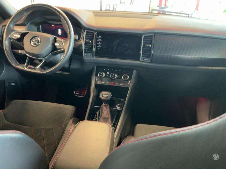 Pelēks Skoda Kodiaq 2024 Viļņa, ar dzinēja tilpumu 1.98 L un nobraukumu 152 tūkst. km par 33900 €, foto 8 vietnē AUTOMOTO.COM.LV