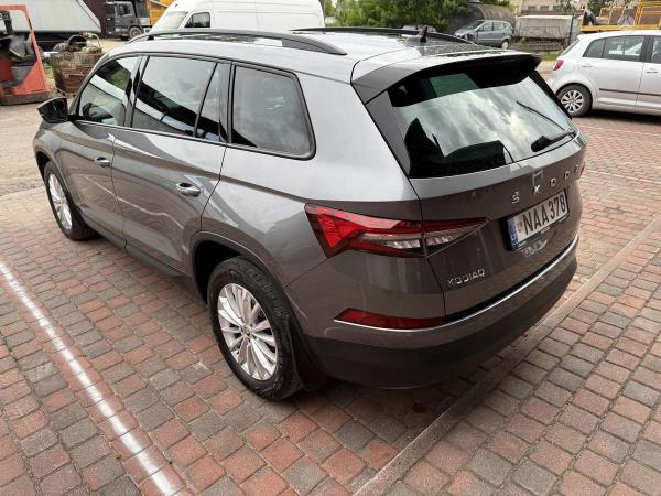 Grey Skoda Kodiaq 2024 in Panevezys, with an engine capacity of 1.97 L and mileage of 95 thousand km for 27300 €, photo 5 on AUTOMOTO.COM.LV