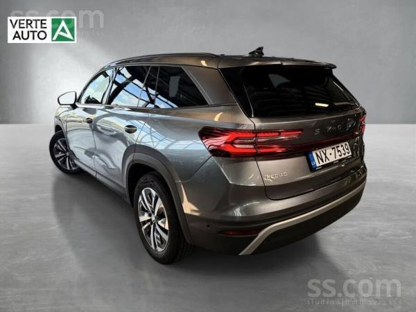 Grey Skoda Kodiaq 2024 in Riga, with an engine capacity of 1.50 L and mileage of 18 thousand km for 33990 €, photo 7 on AUTOMOTO.COM.LV