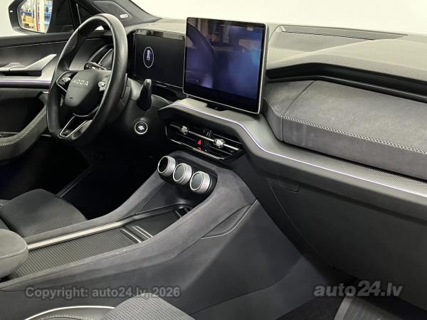 Skoda Kodiaq 2024 in Tallinn on AUTOMOTO.COM.LV Grey Skoda Kodiaq 2024 in Tallinn, with an engine capacity of 2.00 L and mileage of 36 thousand km for 45900 €, photo 4 on AUTOMOTO.COM.LV