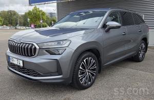 Pelēks Skoda Kodiaq 2024 Rīga, ar dzinēja tilpumu 1.50 L un nobraukumu 29 tūkst. km par 32500 €, foto  vietnē AUTOMOTO.COM.LV