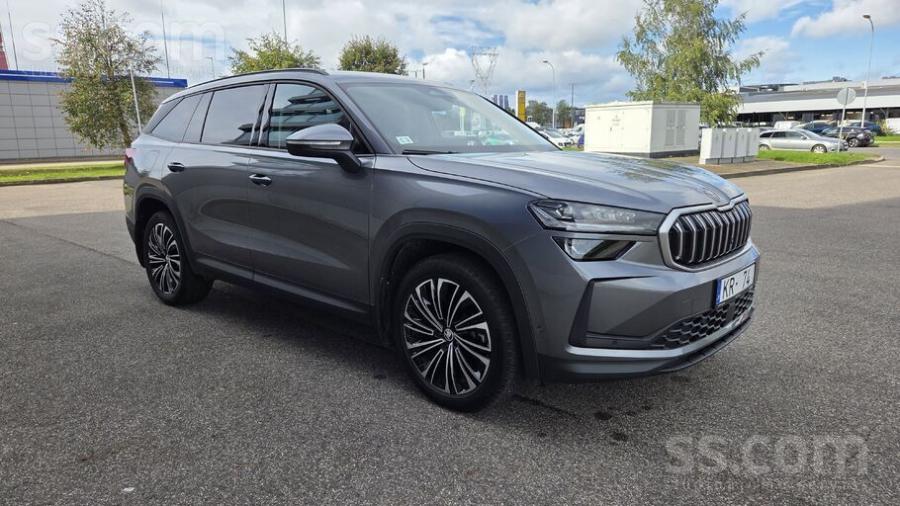 Pelēks Skoda Kodiaq 2024 Rīga, ar dzinēja tilpumu 1.50 L un nobraukumu 29 tūkst. km par 32500 €, foto 3 vietnē AUTOMOTO.COM.LV