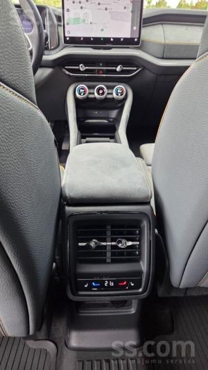 Pelēks Skoda Kodiaq 2024 Rīga, ar dzinēja tilpumu 1.50 L un nobraukumu 29 tūkst. km par 32500 €, foto 15 vietnē AUTOMOTO.COM.LV