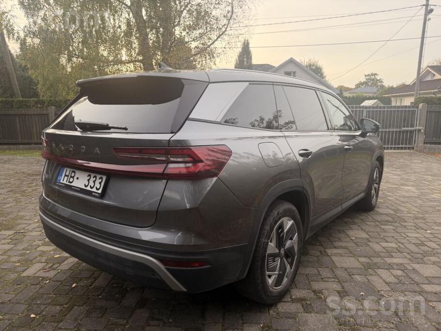 Grey Skoda Kodiaq 2024 in Ventspils, with an engine capacity of 2.00 L and mileage of 42 thousand km for 31500 €, photo 6 on AUTOMOTO.COM.LV