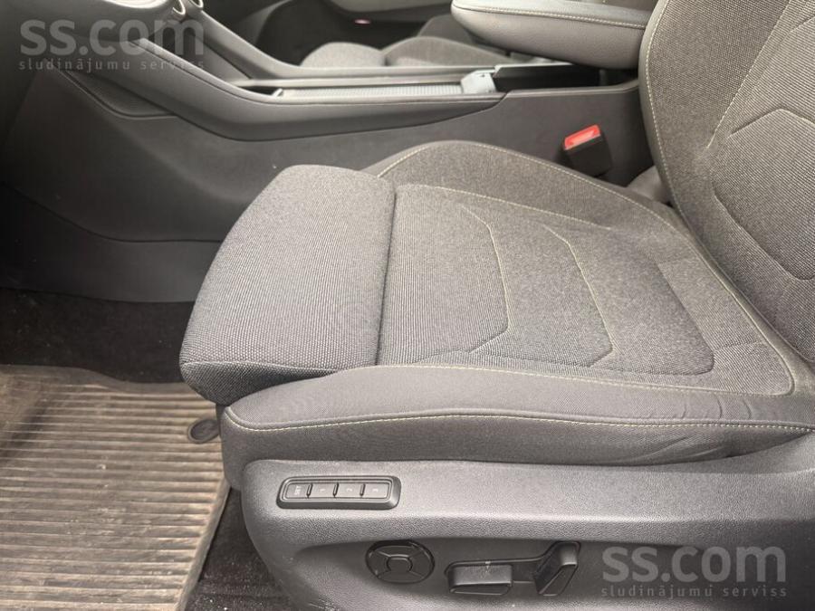 Grey Skoda Kodiaq 2024 in Ventspils, with an engine capacity of 2.00 L and mileage of 42 thousand km for 31500 €, photo 10 on AUTOMOTO.COM.LV