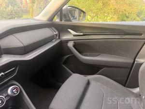 Grey Skoda Kodiaq 2024 in Ventspils, with an engine capacity of 2.00 L and mileage of 42 thousand km for 31500 €, photo 22 on AUTOMOTO.COM.LV