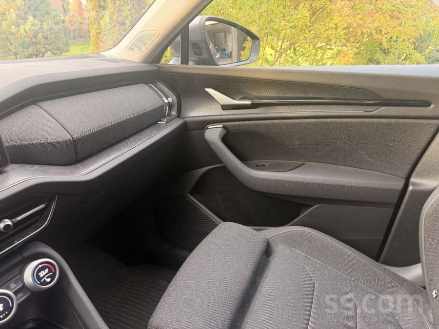 Grey Skoda Kodiaq 2024 in Ventspils, with an engine capacity of 2.00 L and mileage of 42 thousand km for 31500 €, photo 22 on AUTOMOTO.COM.LV